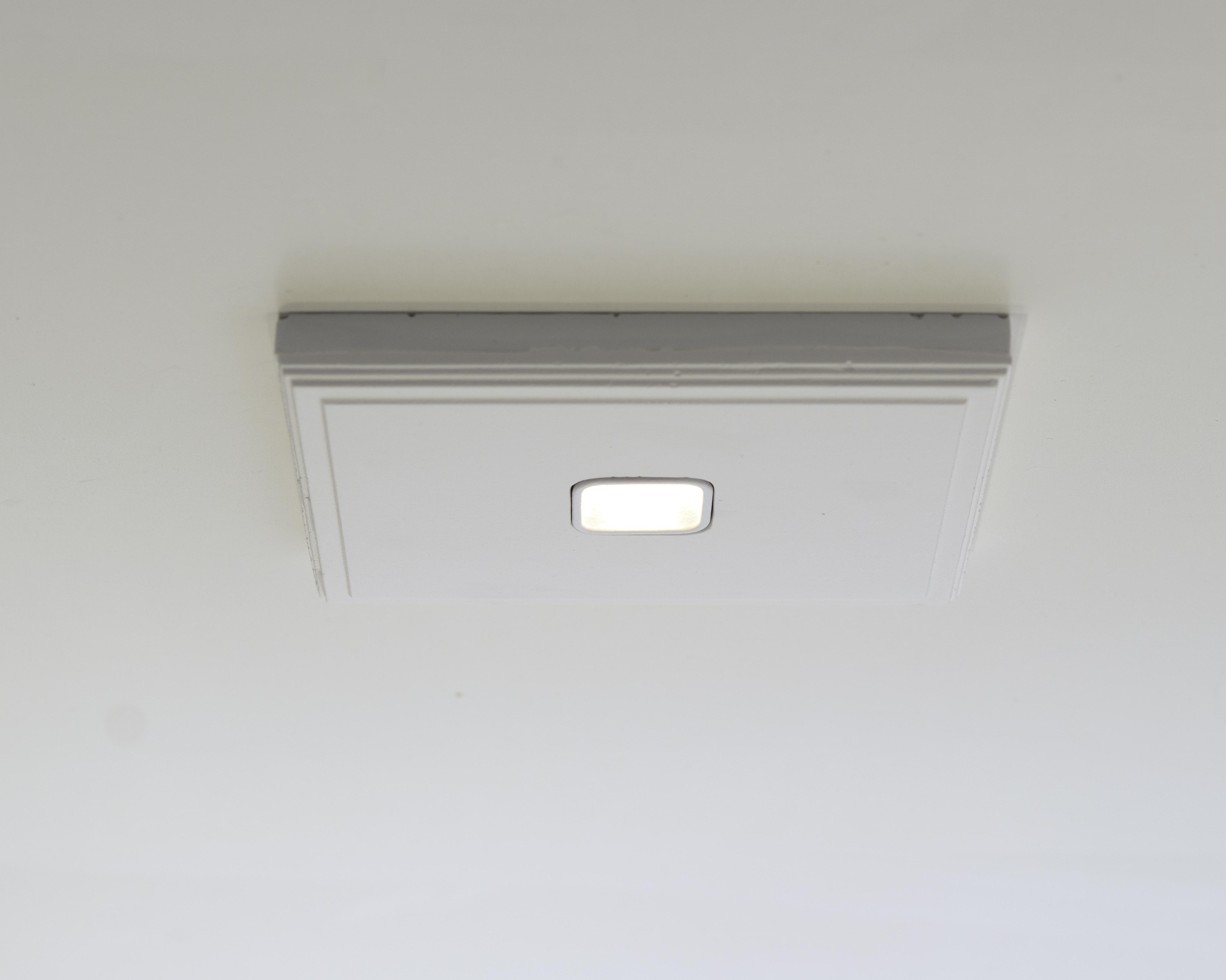 200cent Trimless - 200cent - Brick in the Wall