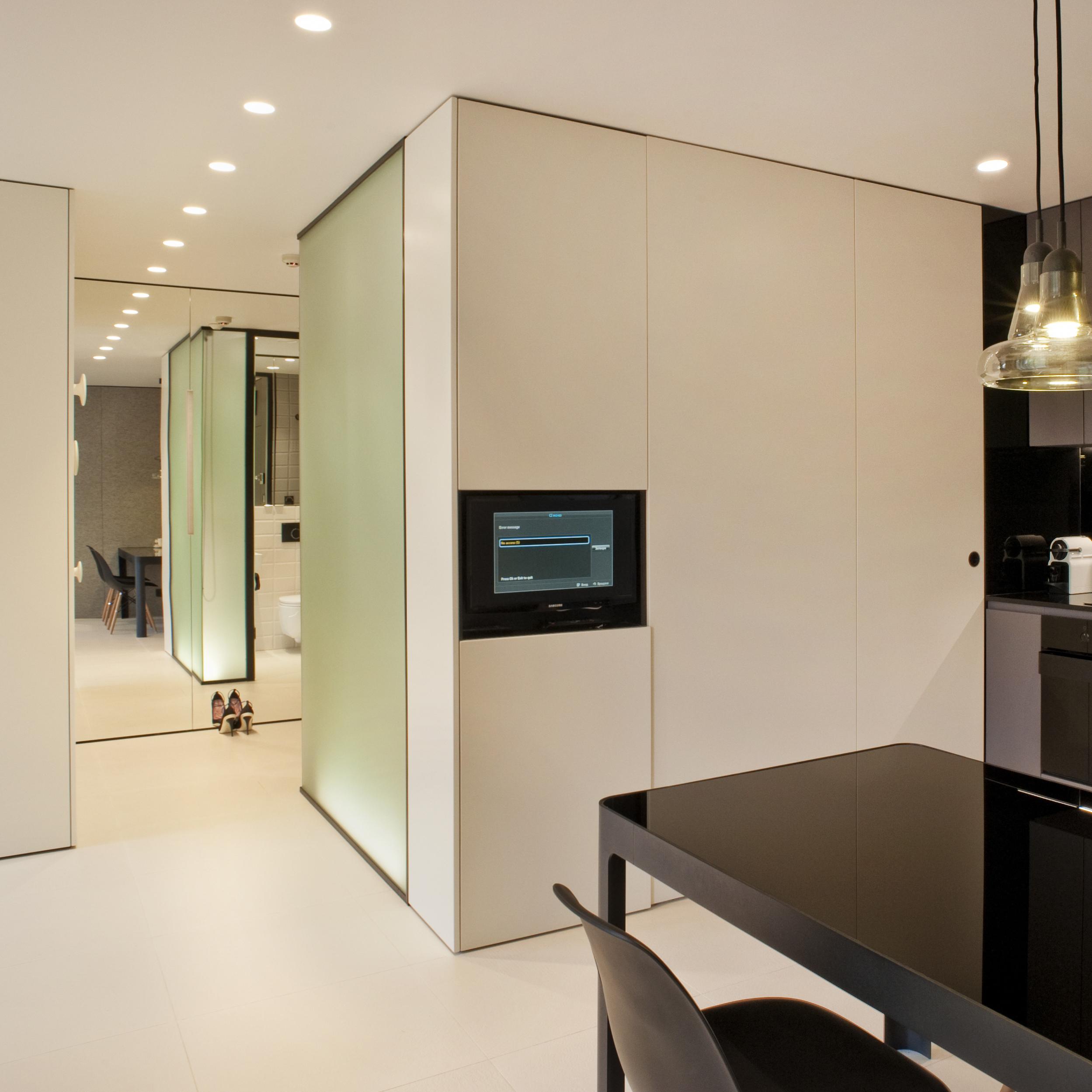 Pixo - Ceiling - Brick in the Wall