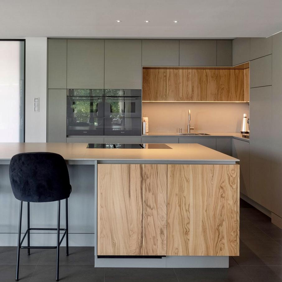 200cent Trimless - 200cent - Brick in the Wall