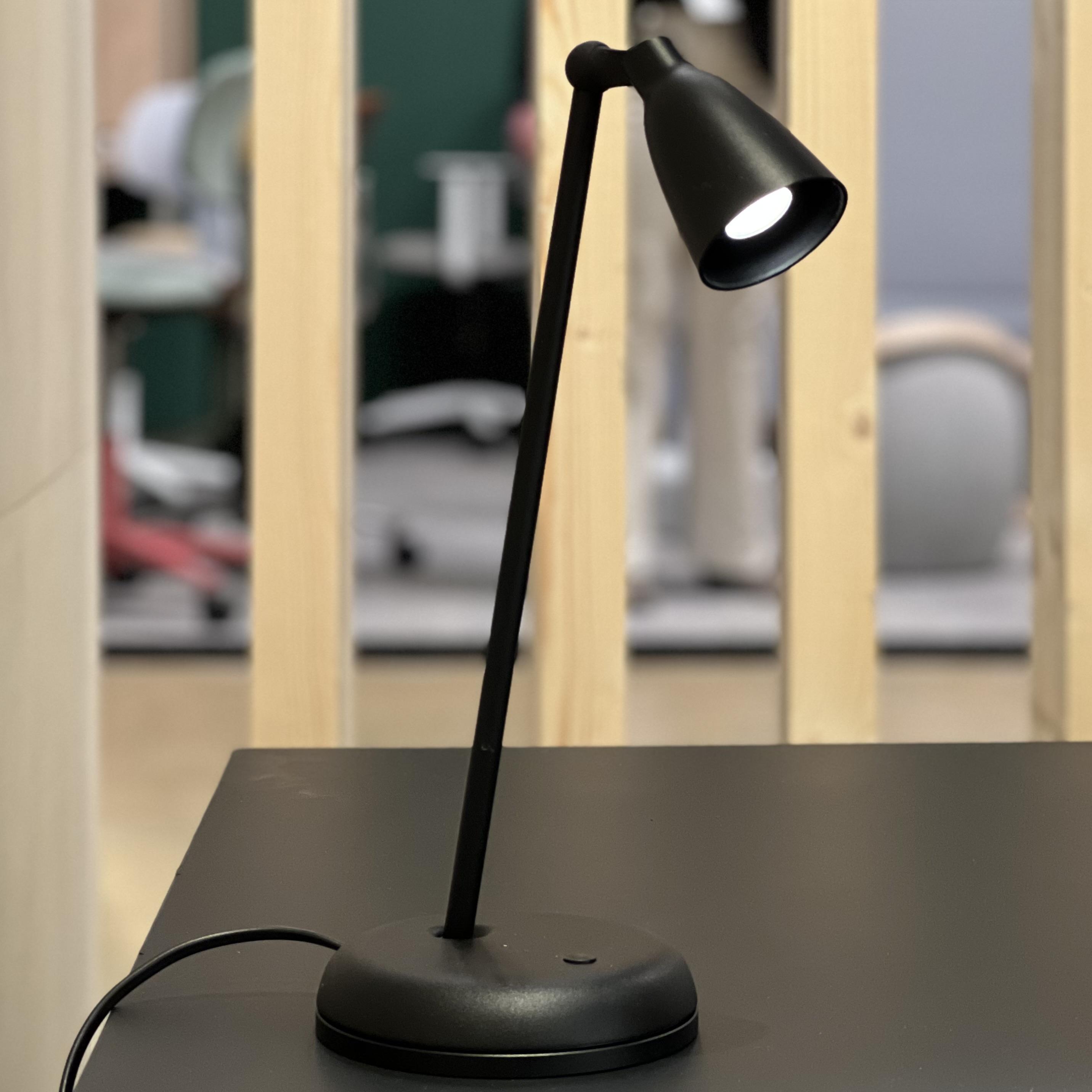 diagonal table 50 - Wasaabii - Brick in the Wall