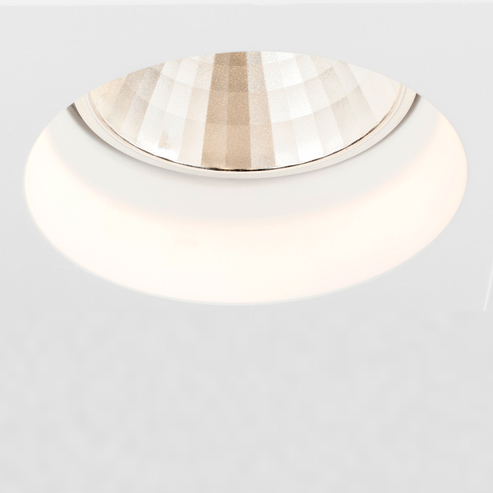 pixo 111 - Ceiling - Brick in the Wall