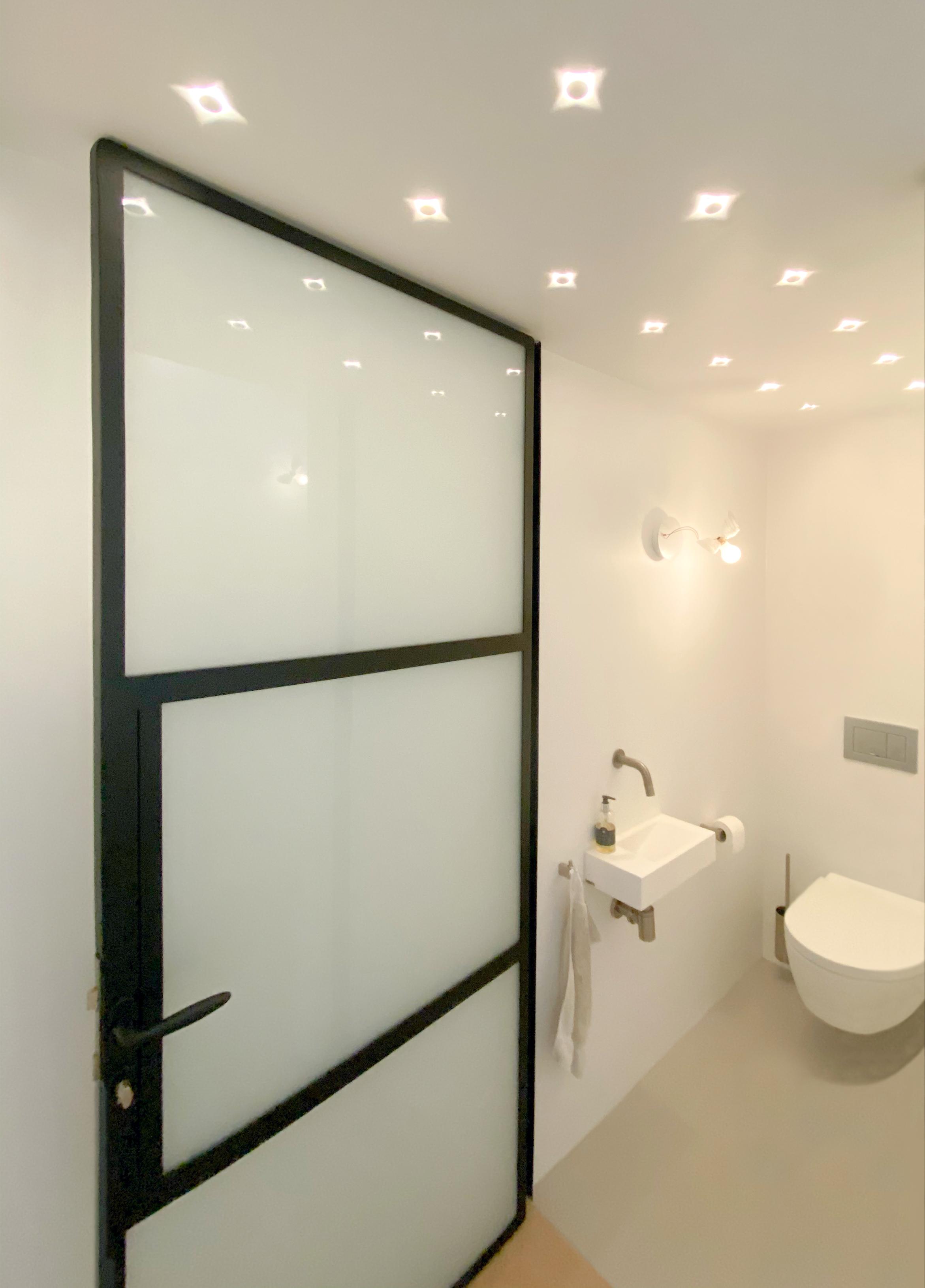 button - Ceiling - Brick in the Wall