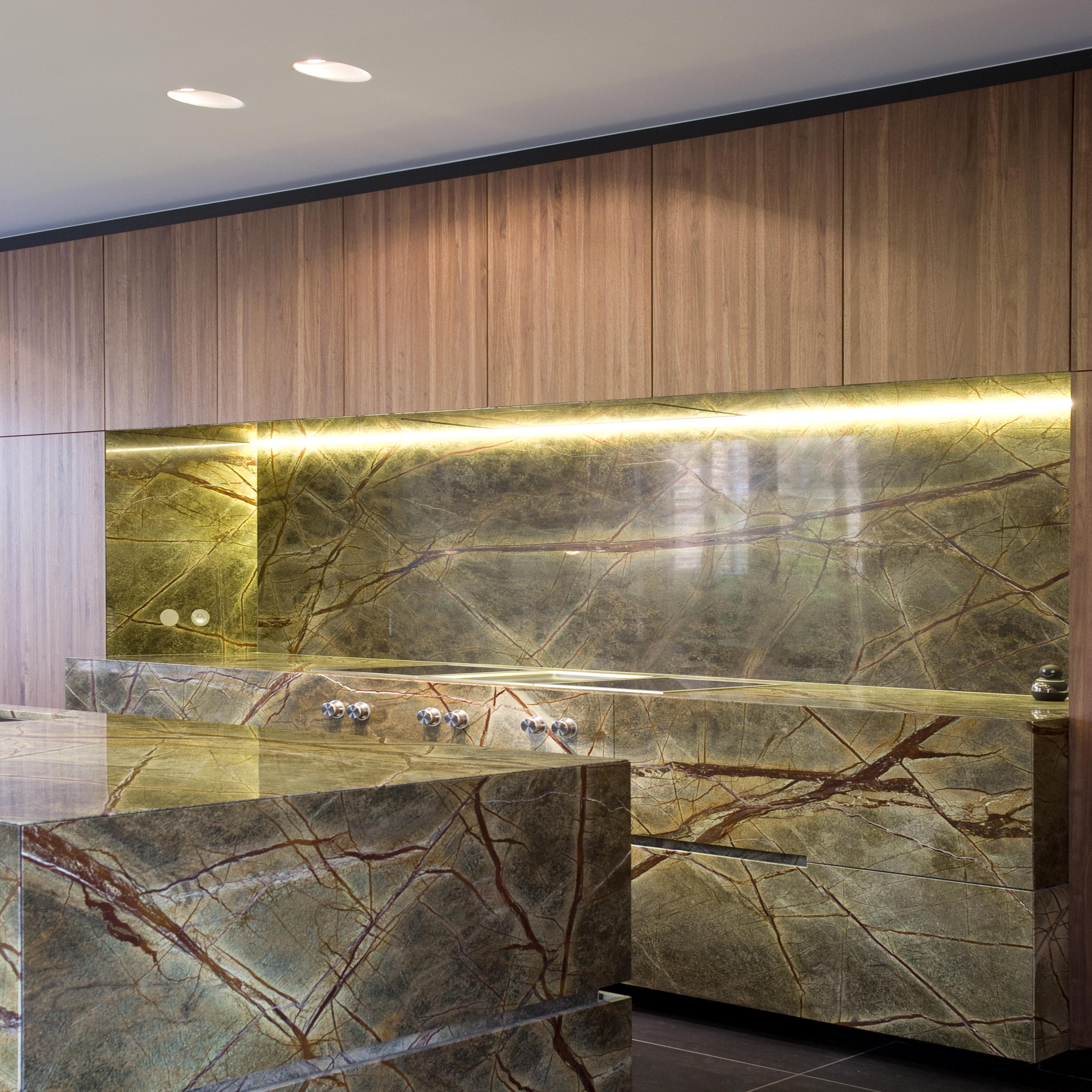 Mist - Ceiling - Brick in the Wall