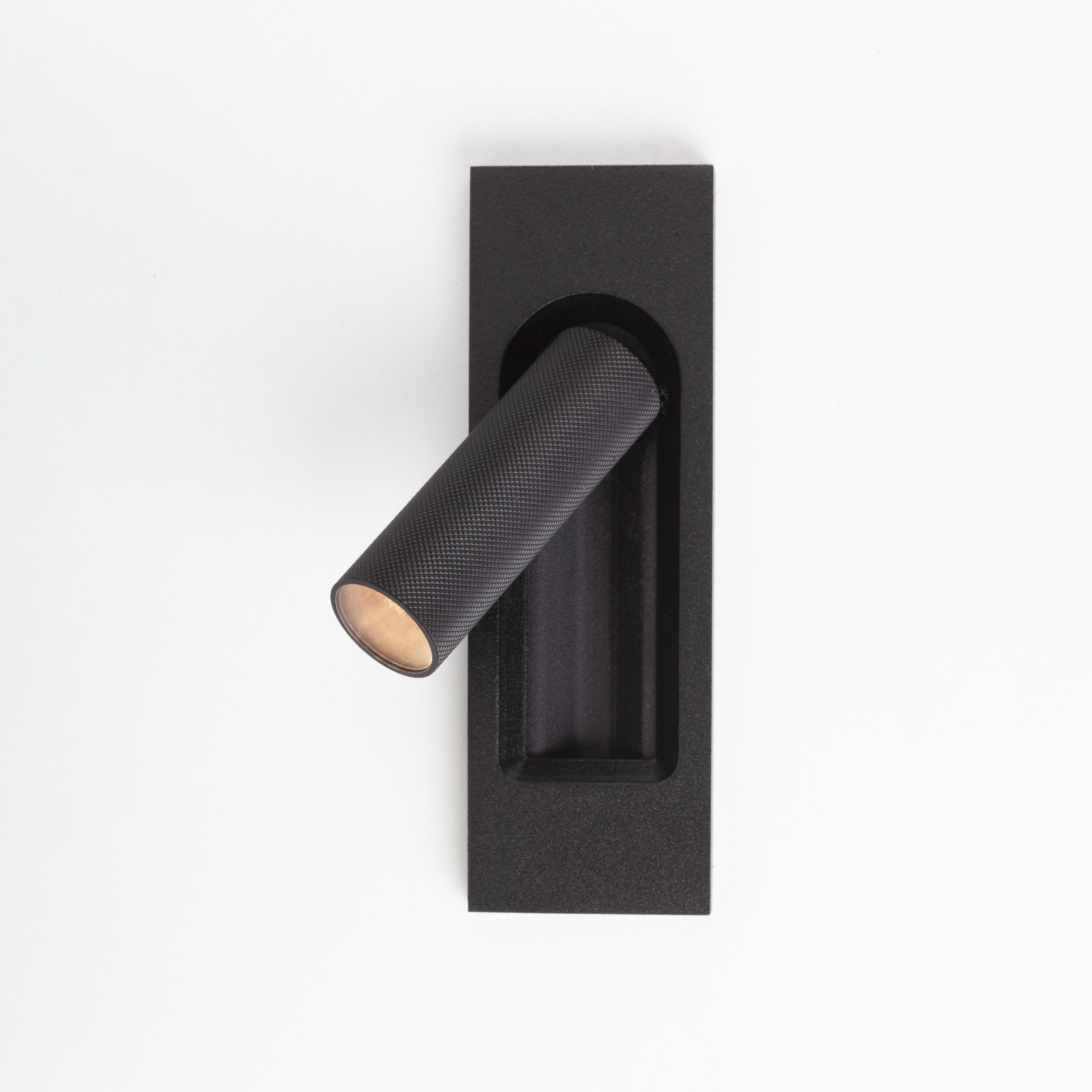 Bedside dock - 200cent - Brick in the Wall